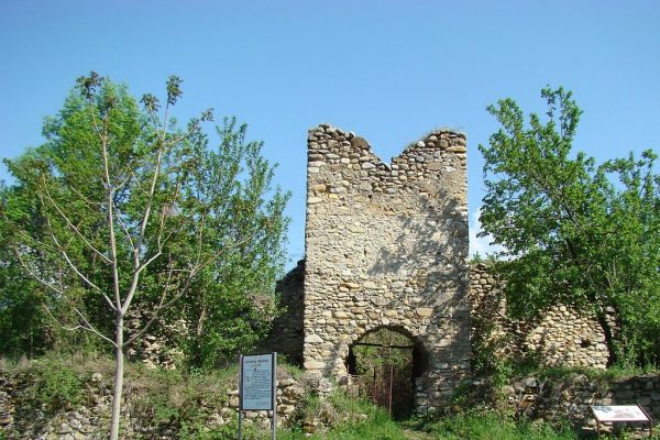 The Noble Court of Sălașul de Sus | Pensiunea Retezat